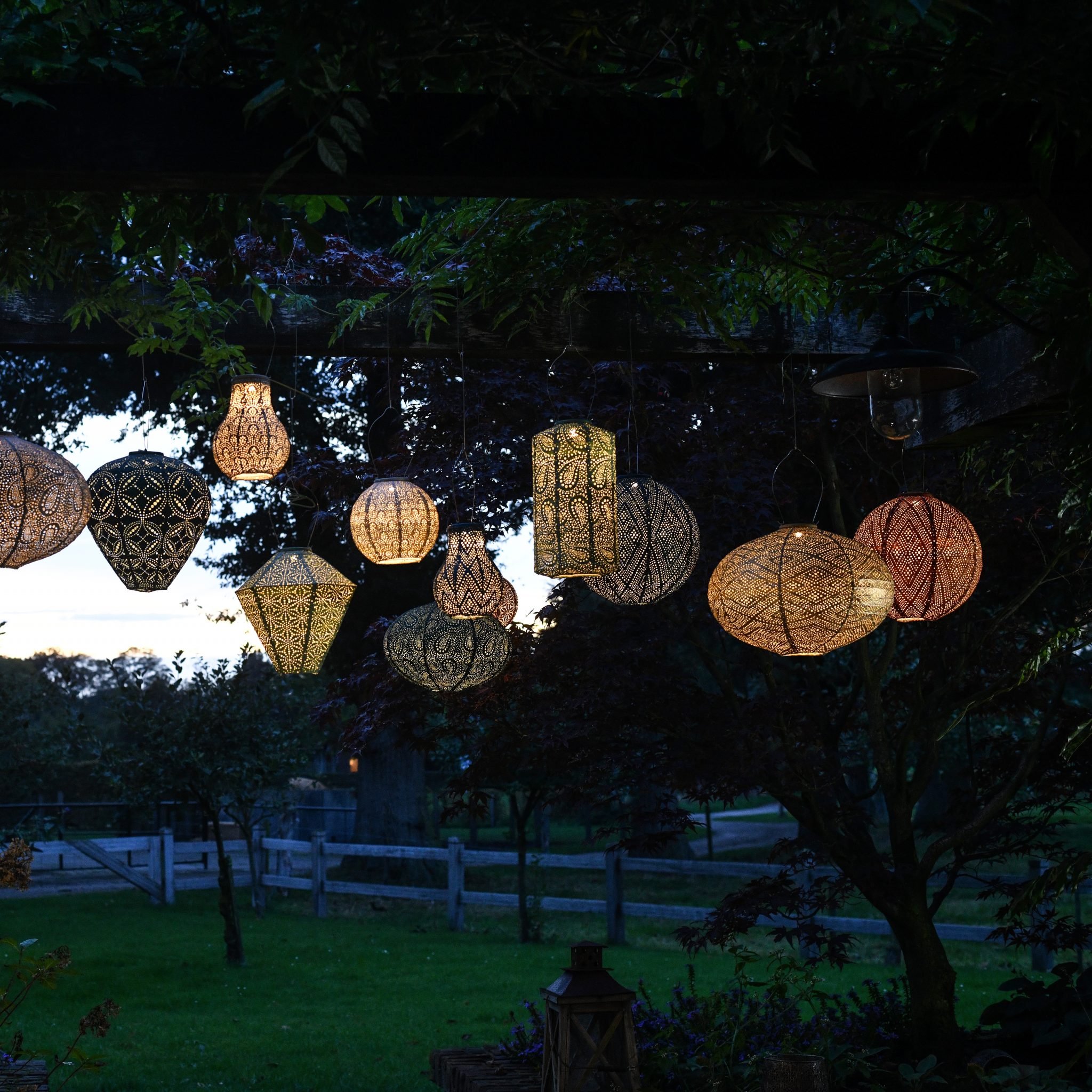 Oval solar lampion Ø40 cm goud UITVERKOCHT – Mahieu Wonen