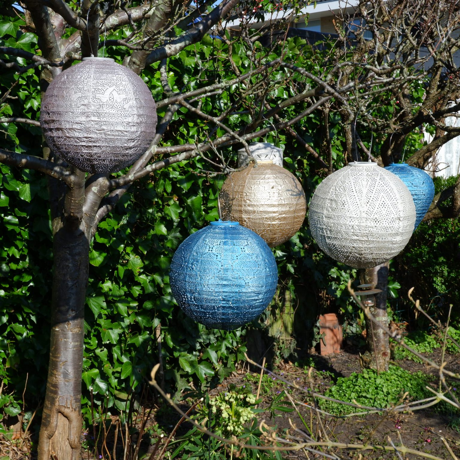 Bol solar lampion Ø30 cm zeeblauw – Mahieu Wonen